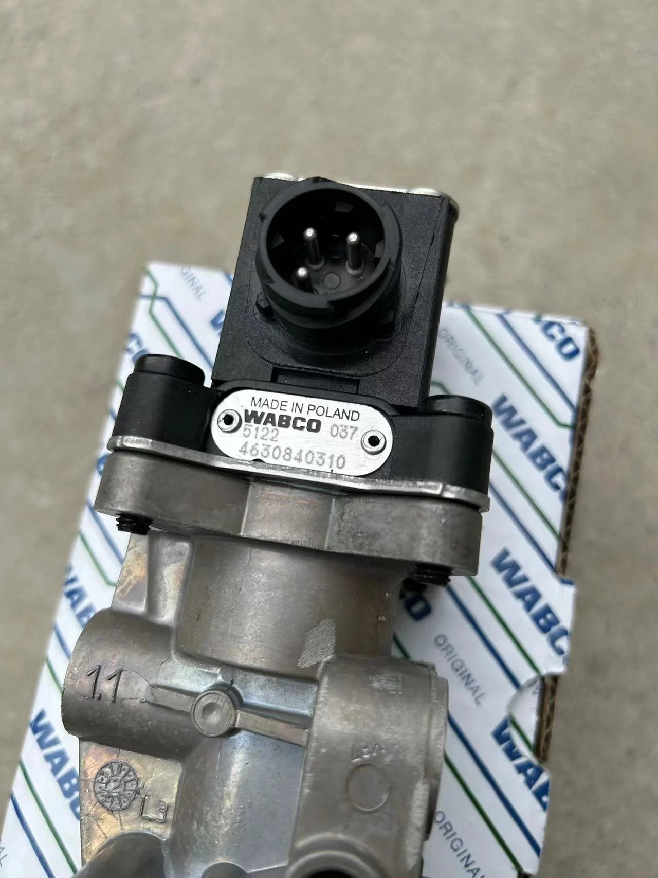 Wabco 4630840310提升轴控制阀kamaz 5490 54901 6580 V-olvo S-cania Daf欧洲卡车零件 ...