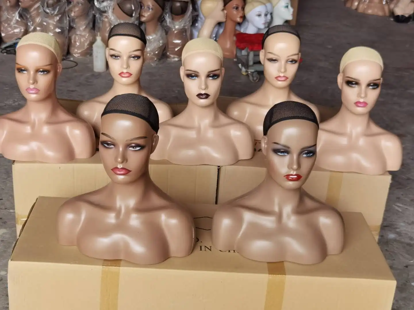 female-mannequin-head-with-shoulder-for-display-manikin-head-with