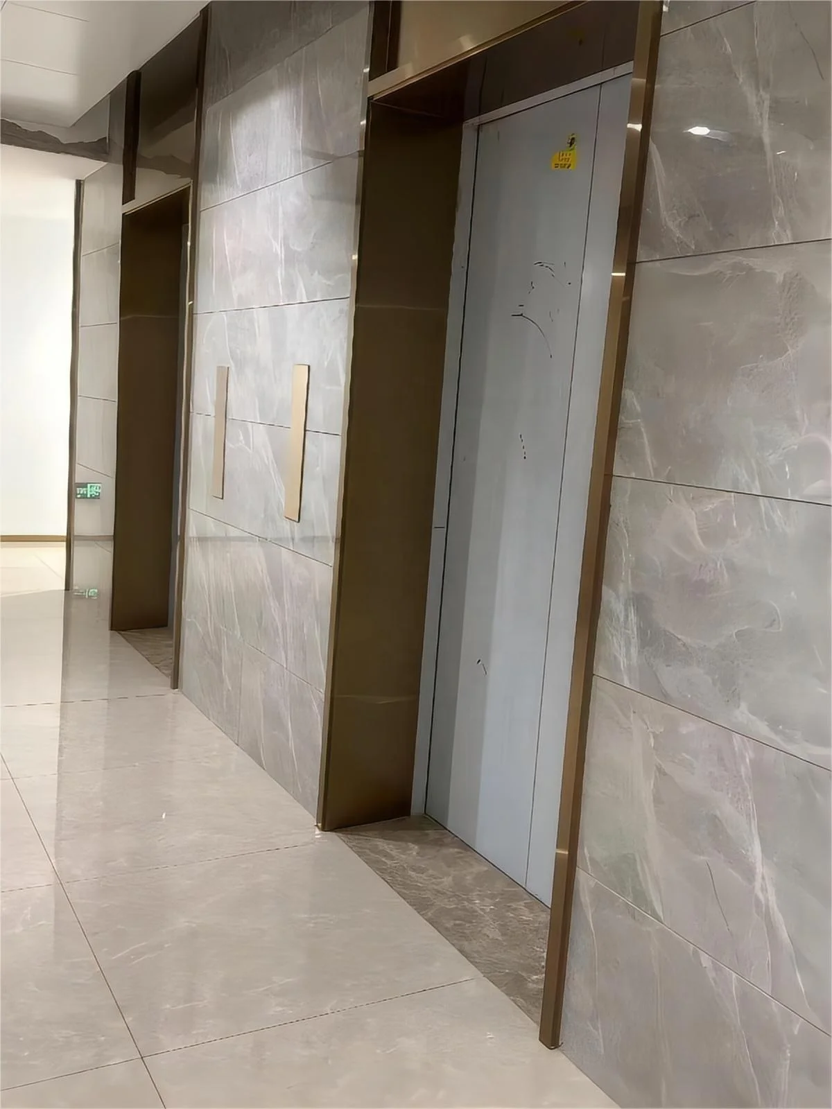 Hotel Lobby Elevator Elevators Of Stainless Steel Shell Edging Housing ...