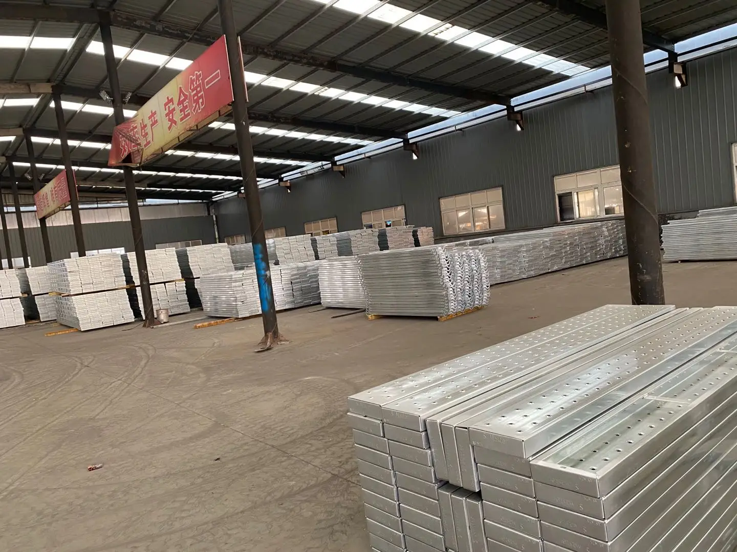 Scaffolding Steel Walk Boards Scaffolding Plank Walk Board With Hook ...