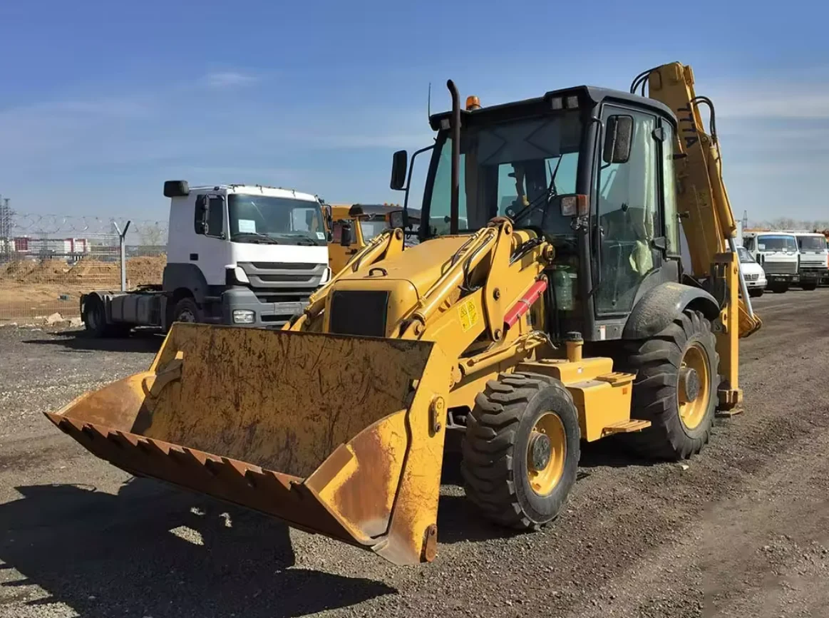 Liugong Backhoe Loader 777A - High Efficiency Earth-Moving Machine