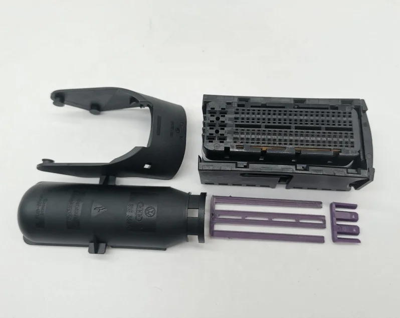 Tyco Female Waterproof 94 Pin Wire Harness Automotive ECU Connector 1355136