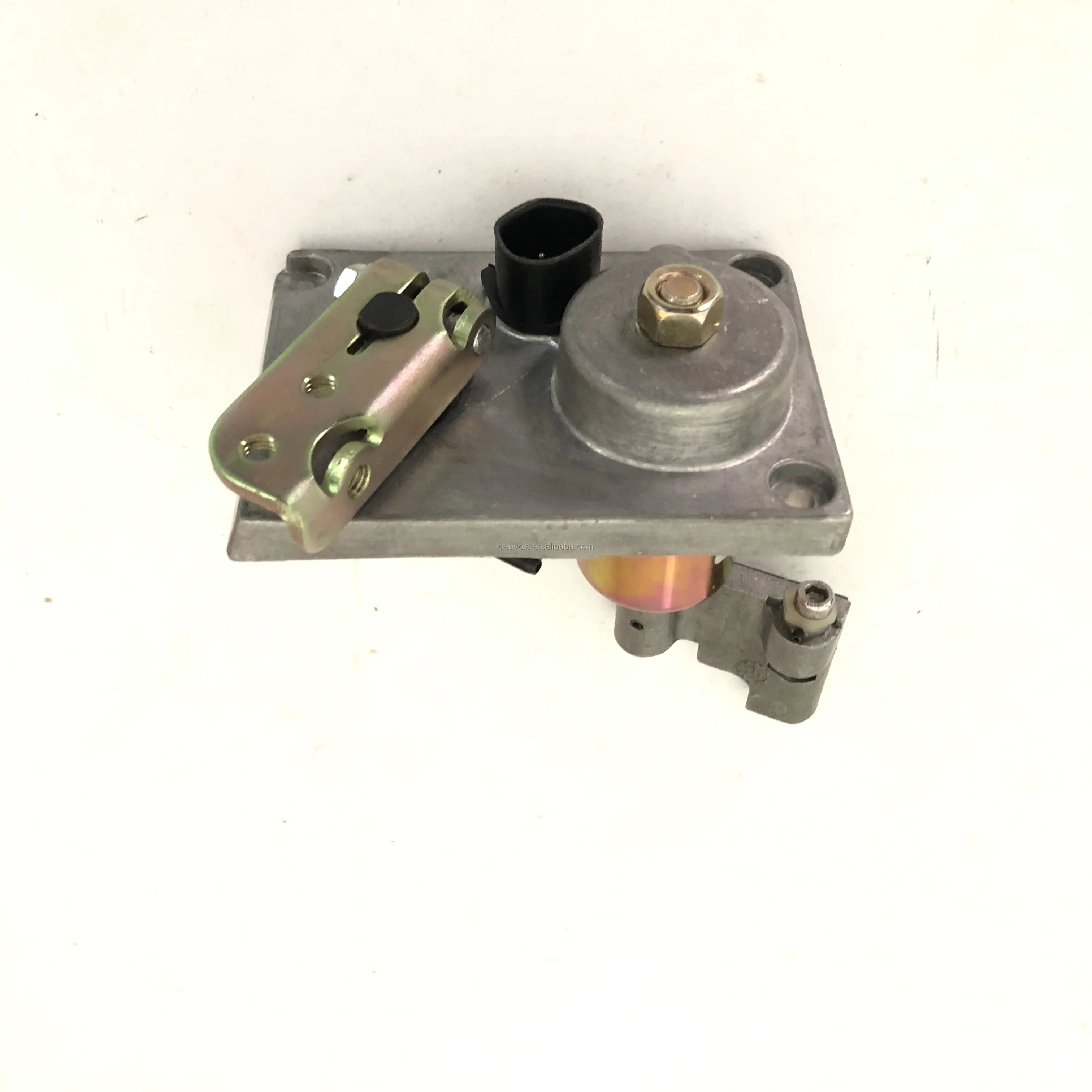 High Quality D-Eutz BFM2012 Governor Cover 02111394