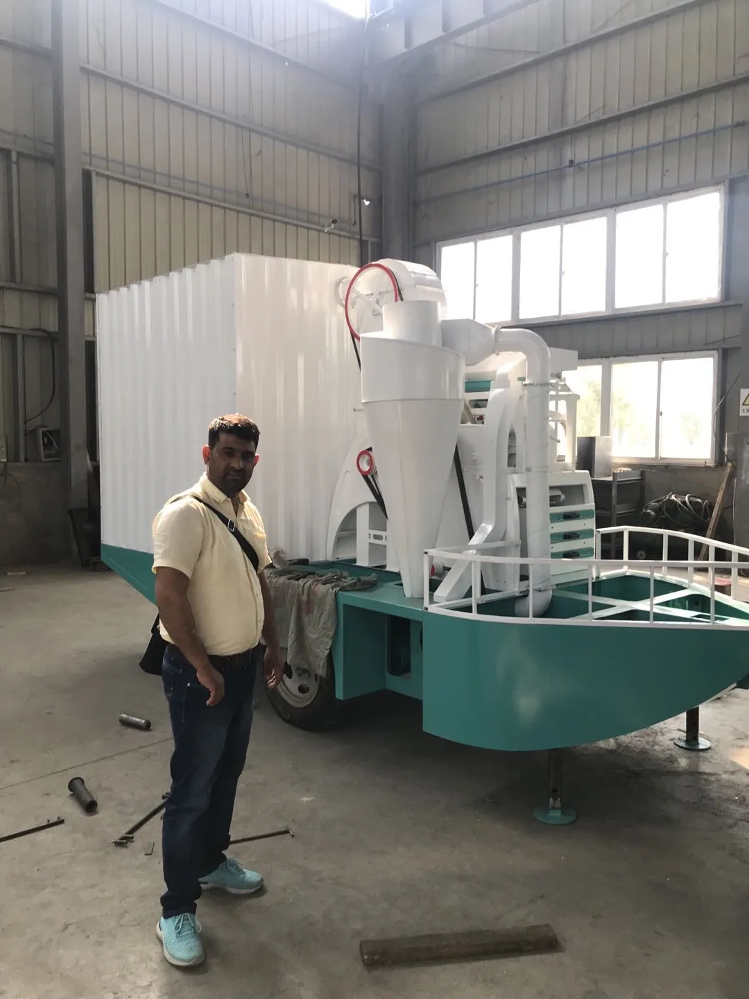 High Efficiency Diesel Engine Mobile Rice Mill - 1000kg/h