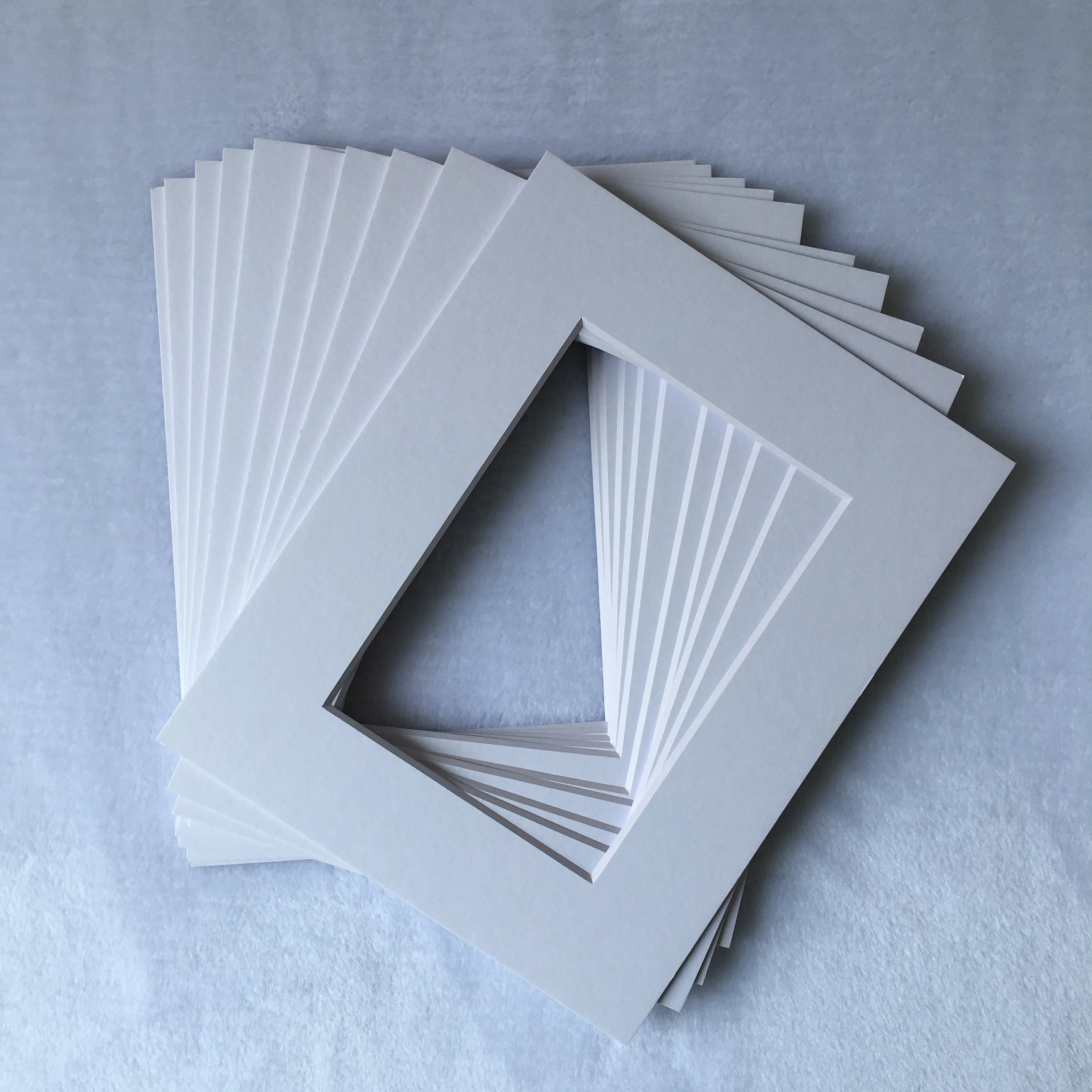 Customized Size of Pure White Mount, Mat, Black Passepartout in Paper ...