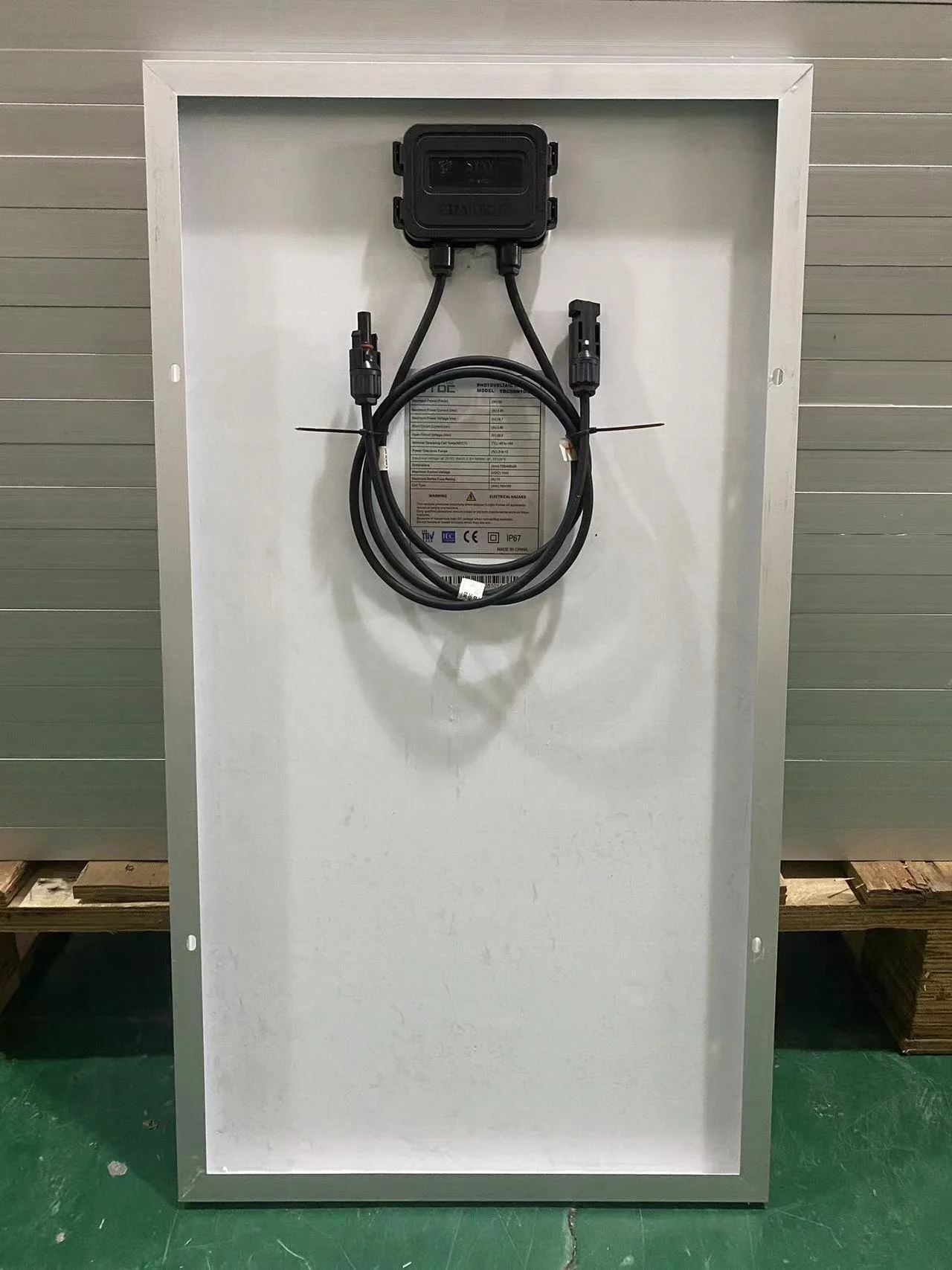 50W Monocrystalline Solar Panel - Efficient Power Generation