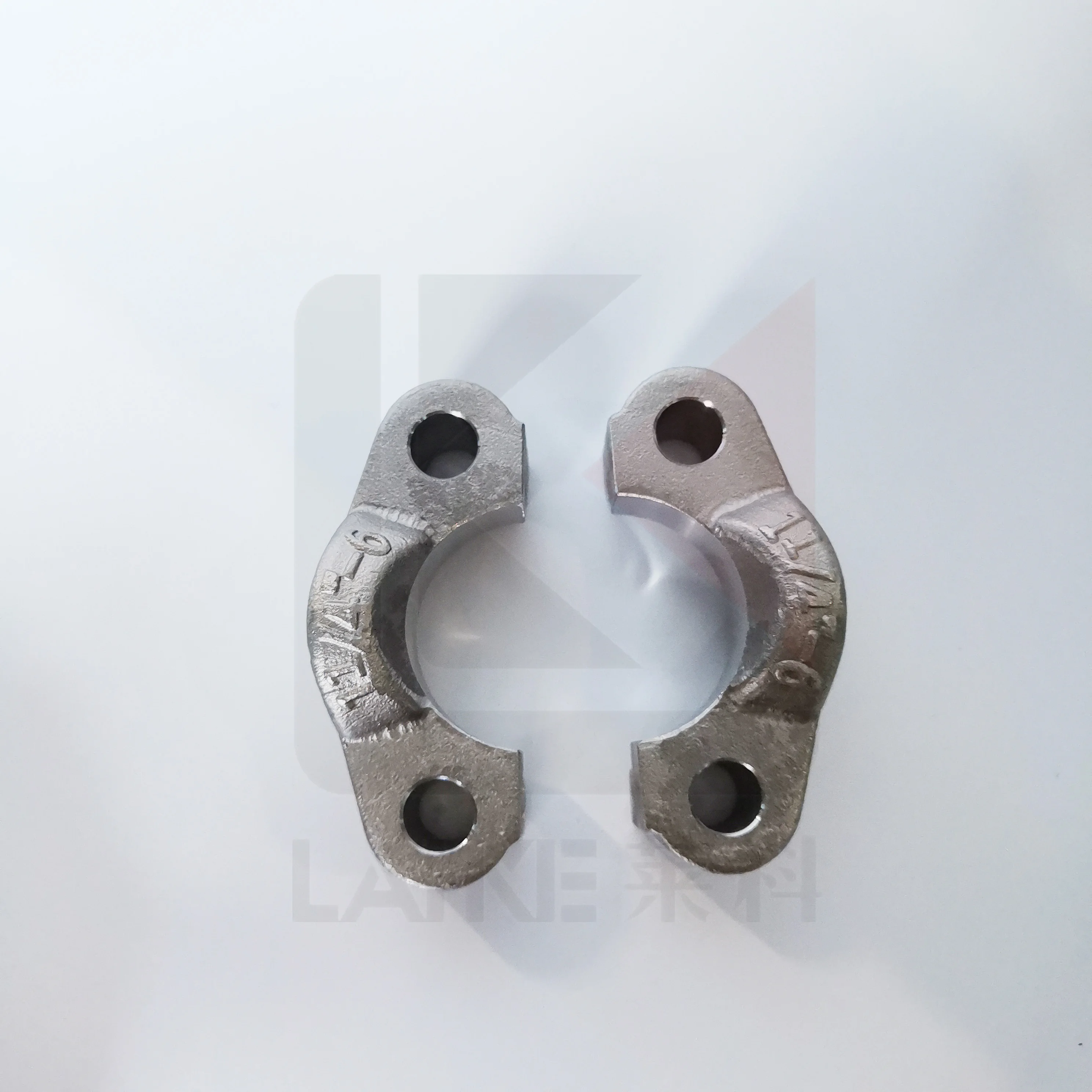 SAE CODE 61 62 SPLIT FLANGE HALVES in Stainless Steel