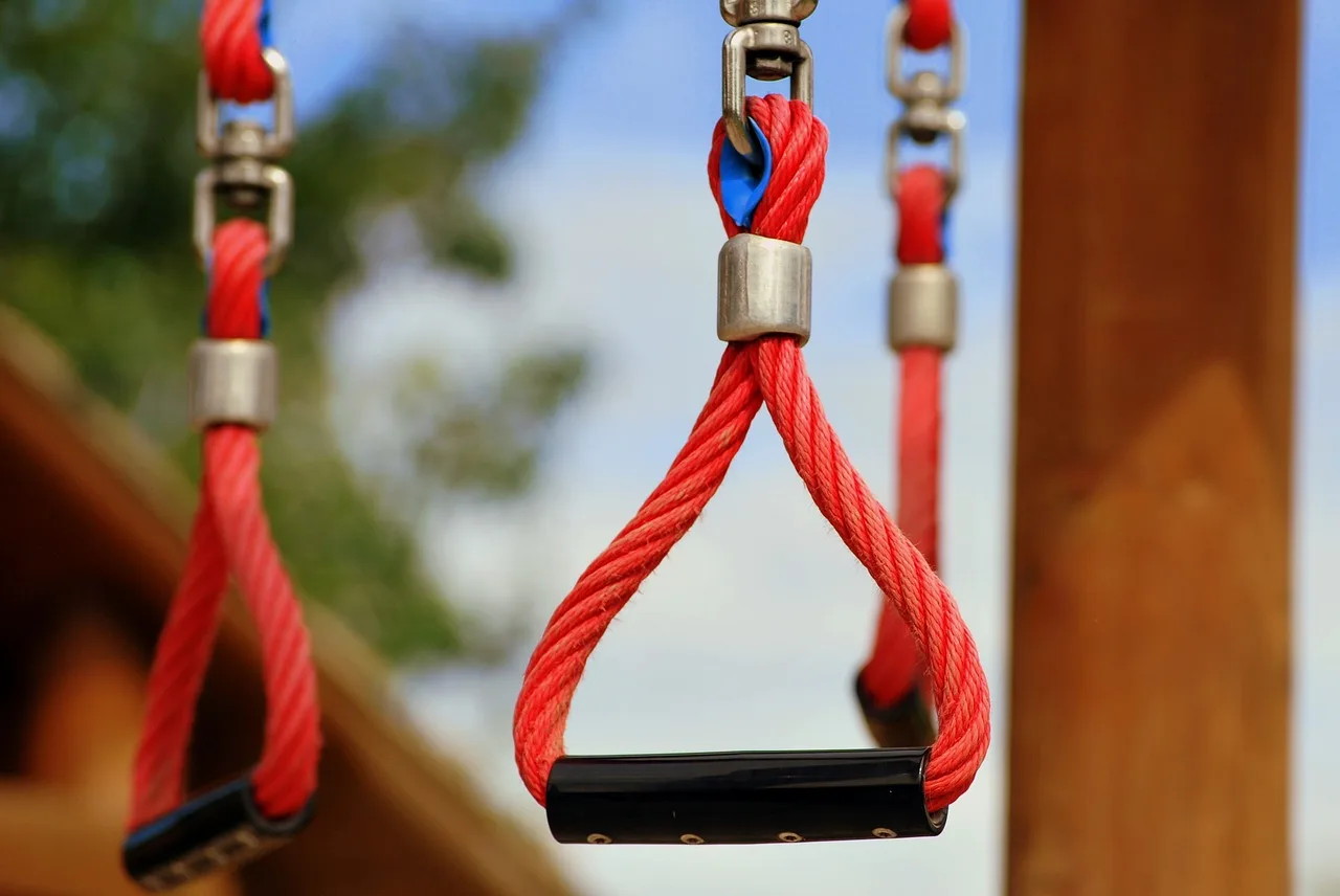 Rope Connector Clamps for Playgrounds - Durable & Adjustable