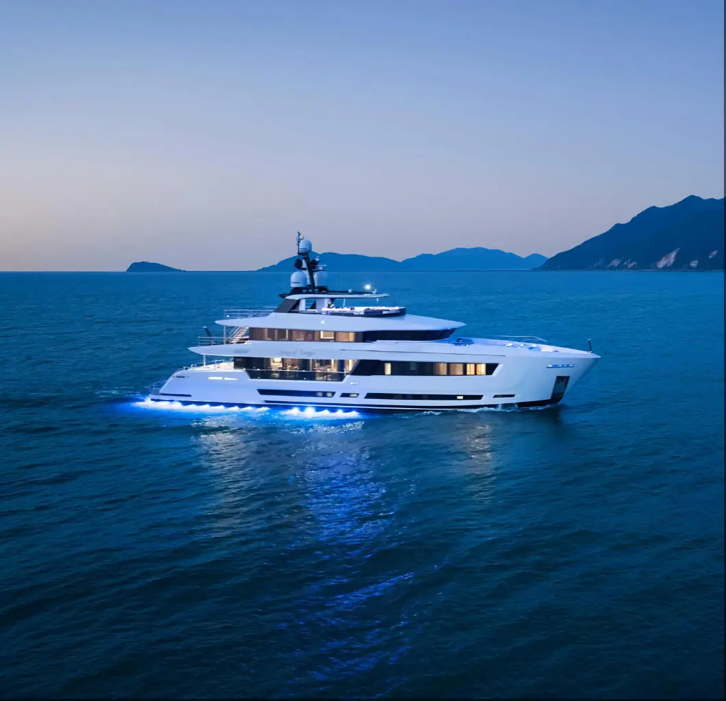 142-foot Super Luxury Yacht - Perfect for Sightseeing & Fishing
