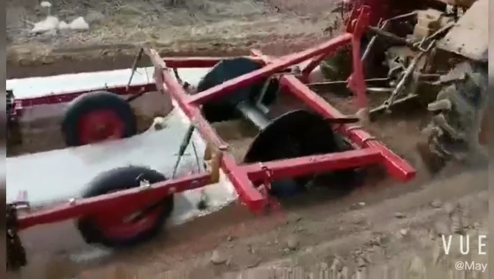 Small Tractor Mounted Plastic Mulch Applicator Laying Ridger Laminating ...