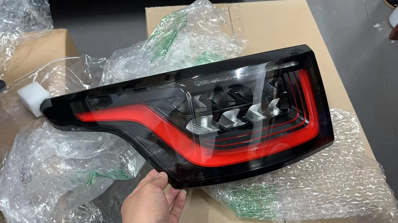 Land Rover For 2018-22 Range Rover L405 Dark Taillight Pair Euro Spec ...