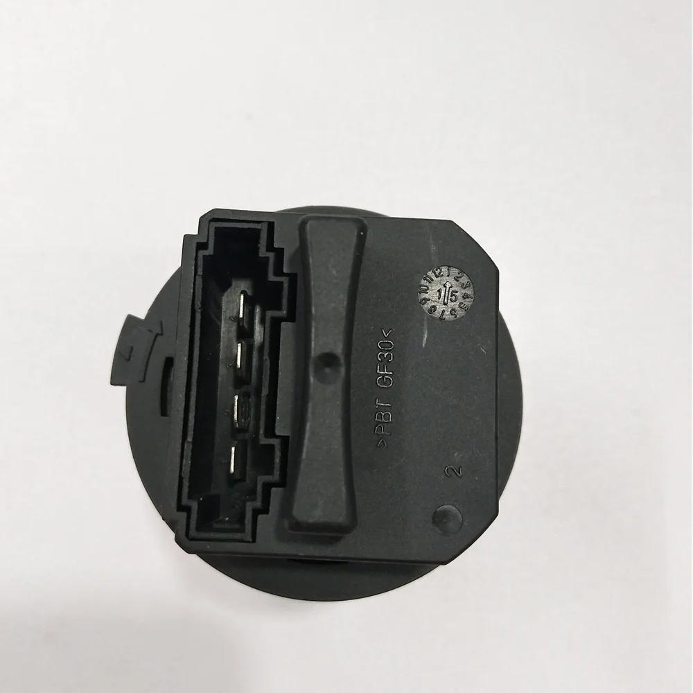 2048707710 梅赛德斯奔驰汽车配件前鼓风机风扇电机电阻 - Buy 汽车配件调节器鼓风机马达，鼓风机马达电阻，梅赛德斯奔驰鼓风机马达 ...