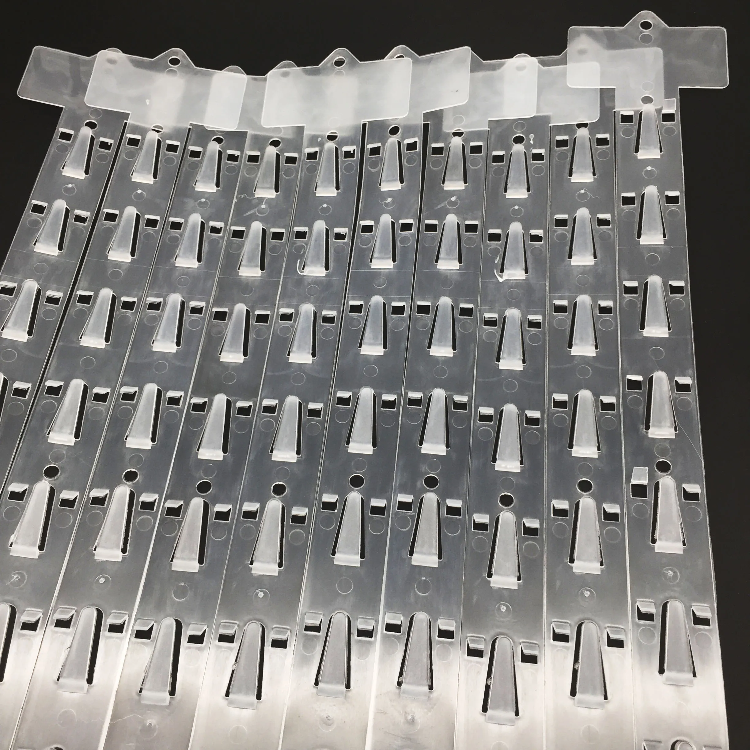 Hiplastics Merchandising Clip Strip - Foldable Display