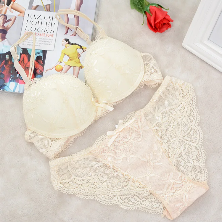 Africa Bra Stocklot Deep V Sexy Charming Woman Seamless Girls Bra with ...