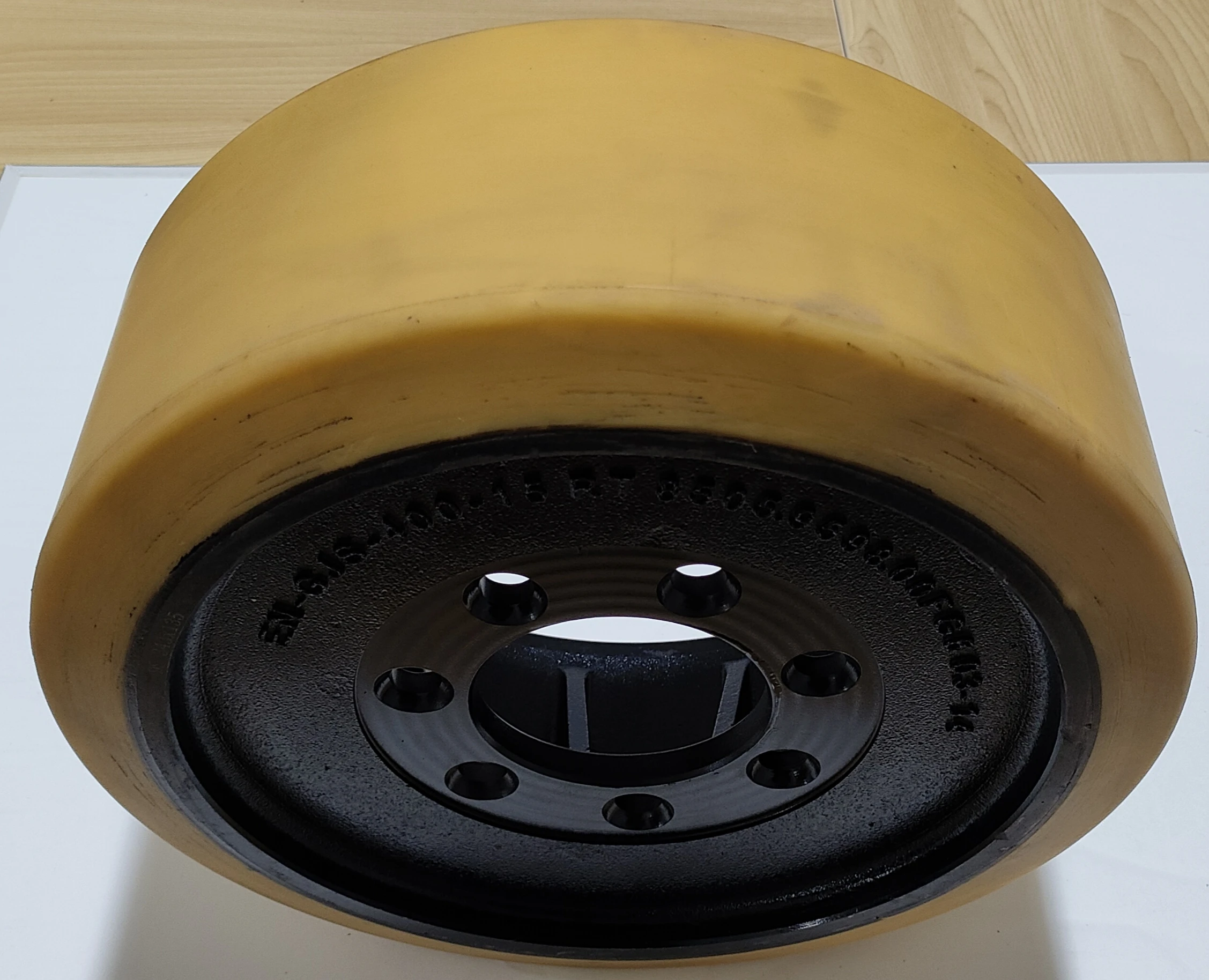 Forklift Polyurethane Drive Wheel 343*135 0029903814 for Linde R14/R16 ...
