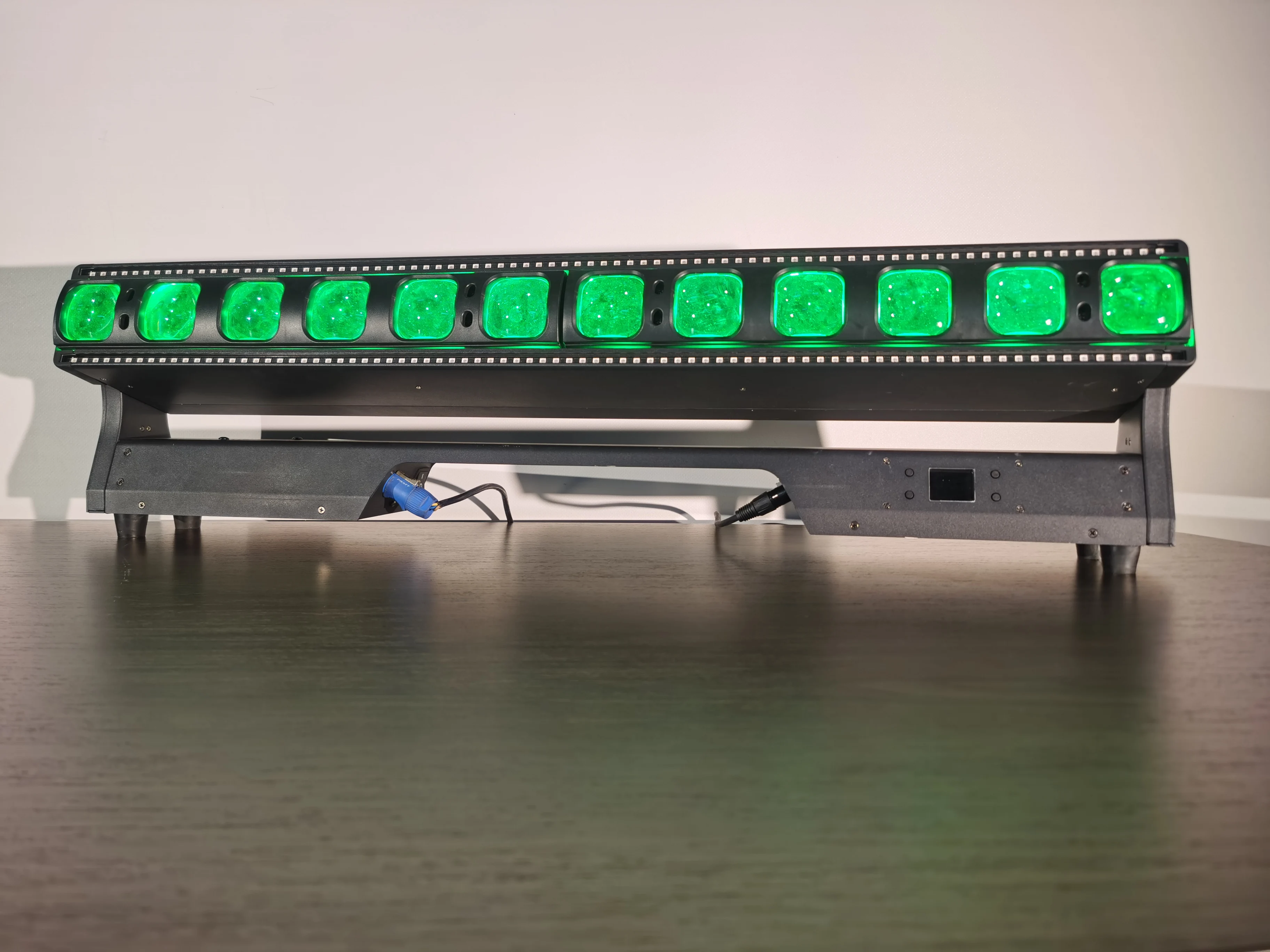 12x40w Pixel Zoom Beam Led Bar Moving Headlights Zoom Head Lights - Buy ...