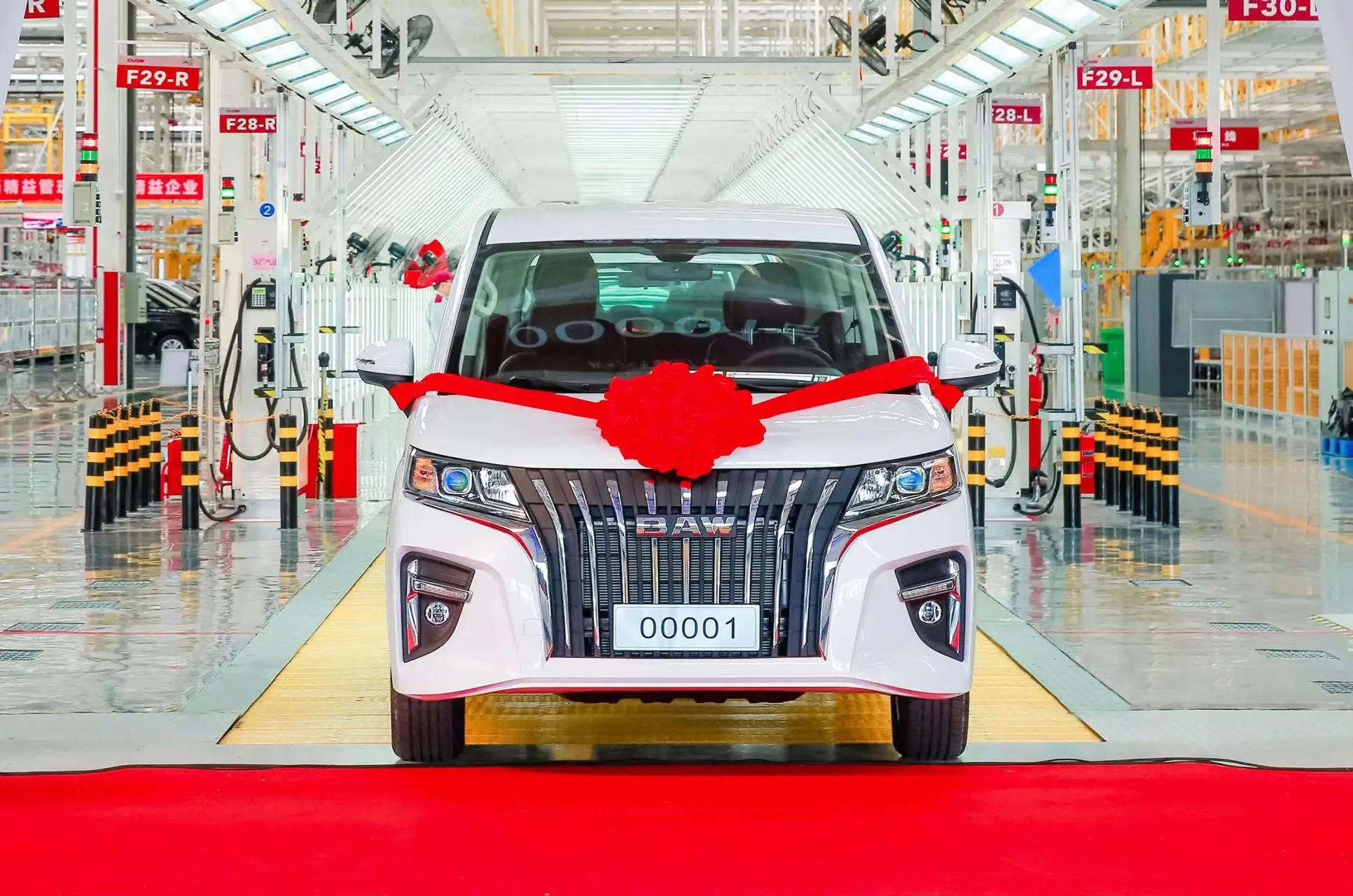 BAW Gasoline Engine MPV Car - 7 Seats Luxury Configuration