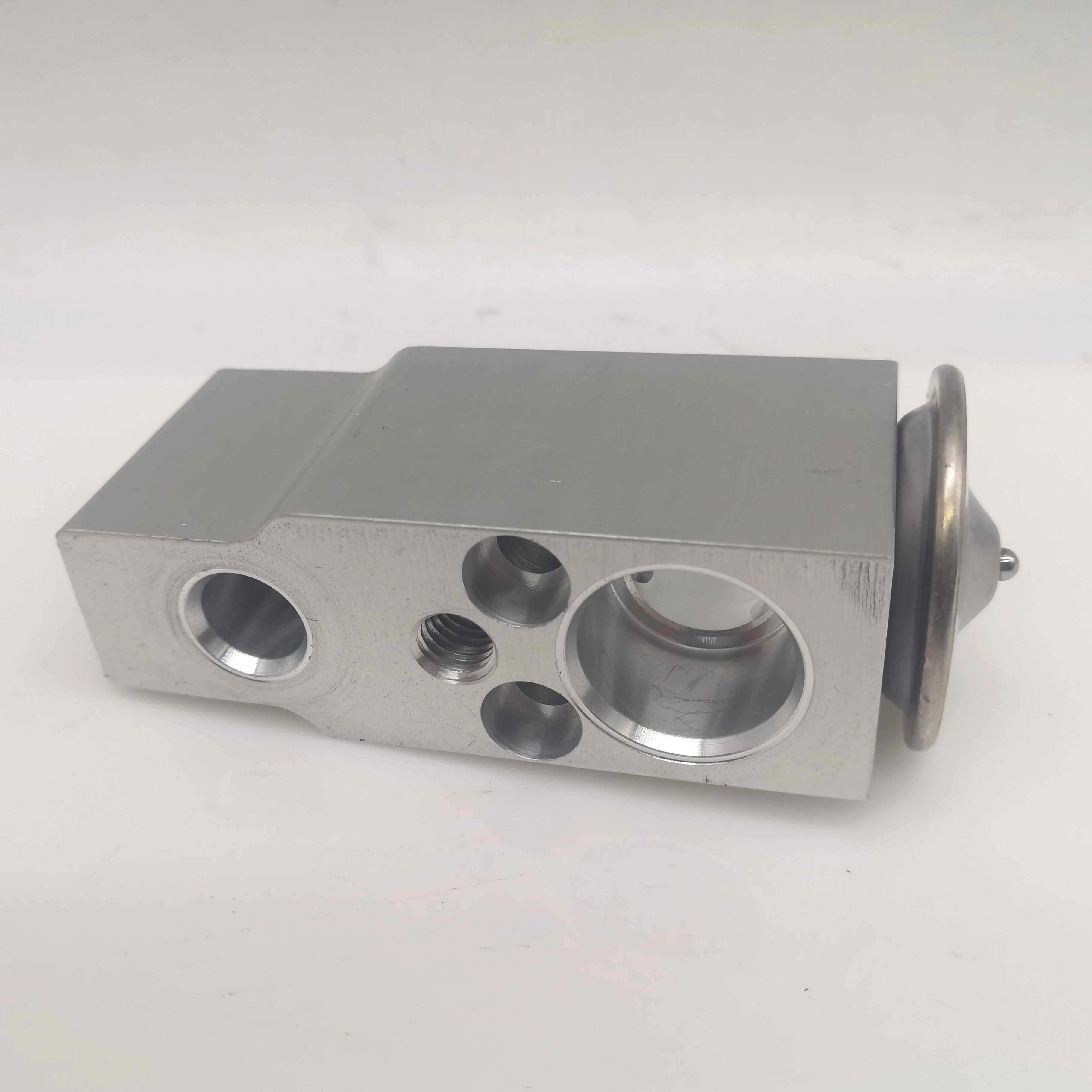 High-quality Expansion Valve for Ford Ranger AC System