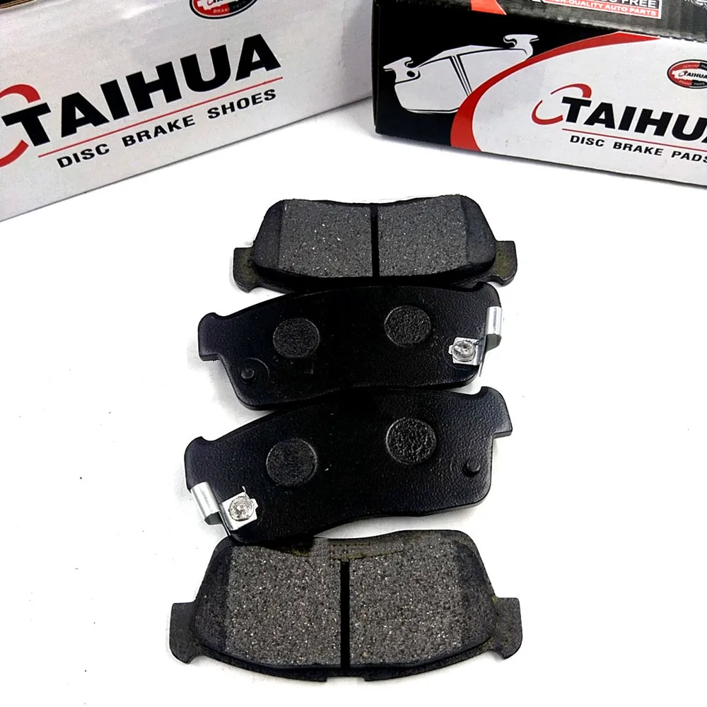 High Quality No Noise Customizable Front Brake Pads for Toyota