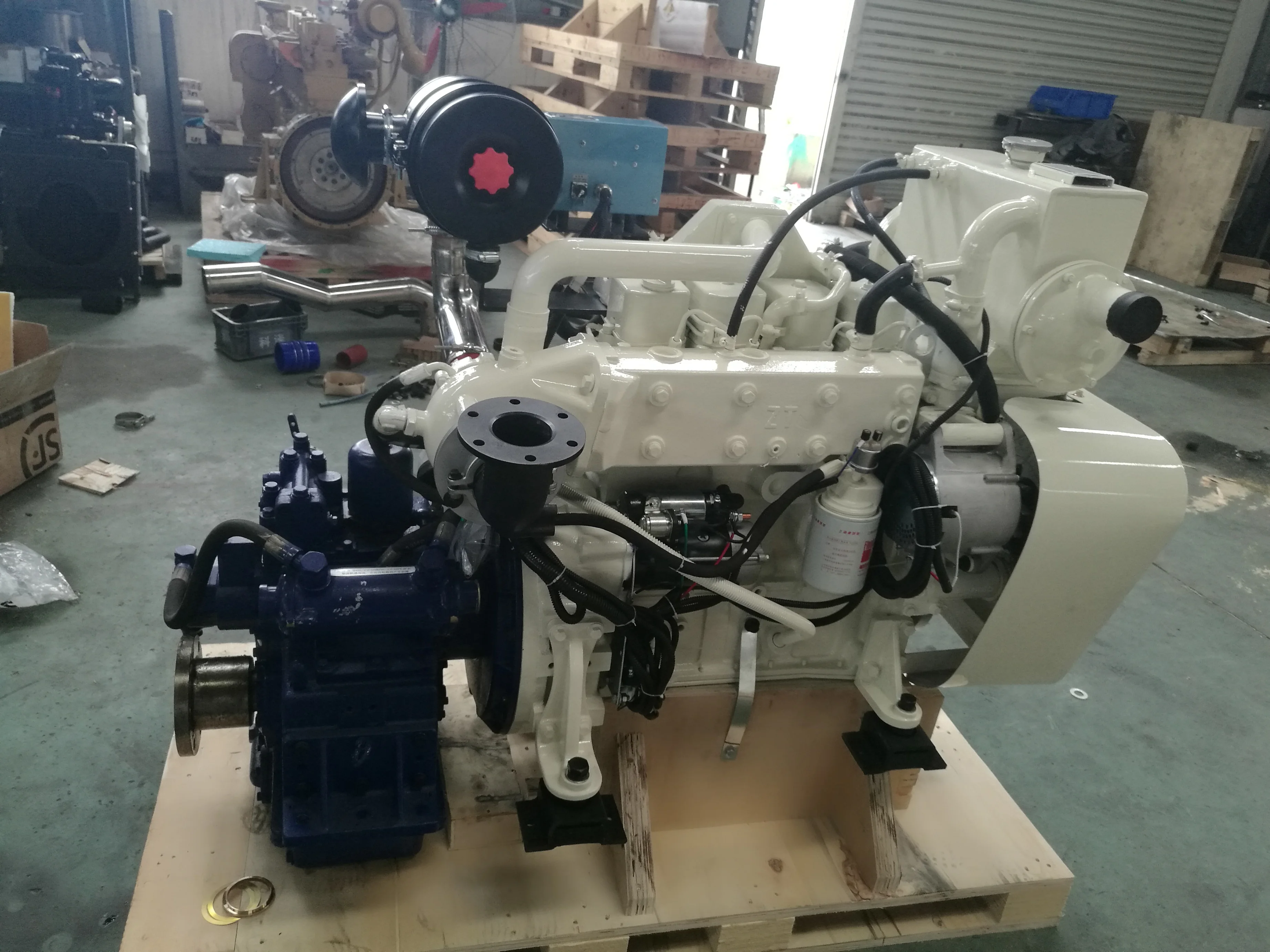Brand New And Genuine 4 Stroke Inboard Marine Diesel Engine 4bta3.9-m With Gearbox - Buy 4 ...