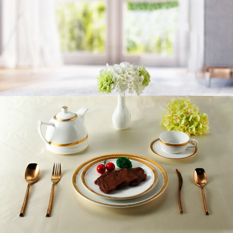 Chaozhou Factory Luxury Porcelain Gold Rimmed Dinner Plates Set