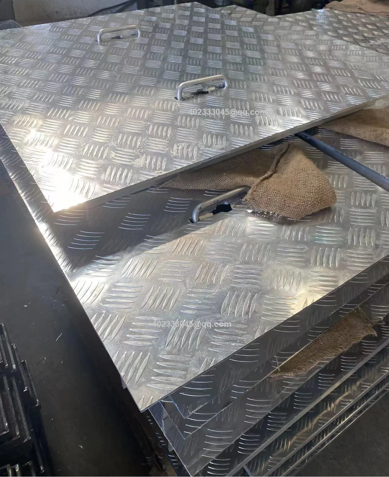 Aluminum Checker Plate Manhole Cover Trench Cover with Handle