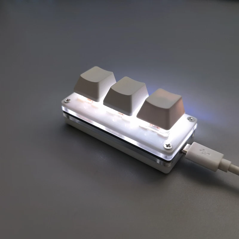 Wired Mini 3-Key Keypad for Gaming - RGB Programmable