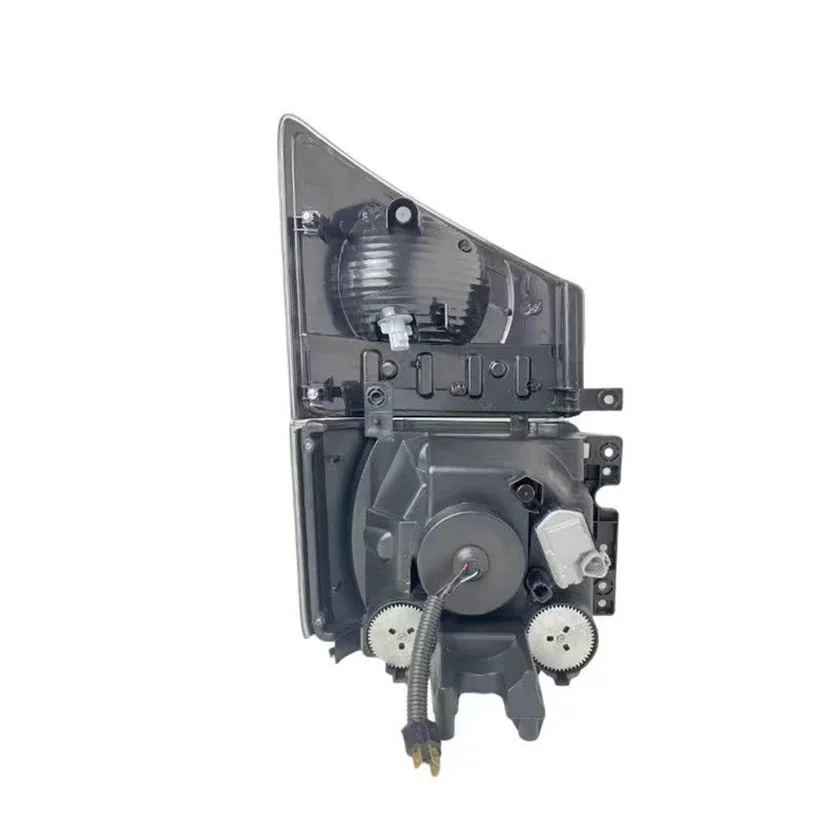 Isuzu 700p Truck Headlight Corner Lamp - Heavy-Duty LED