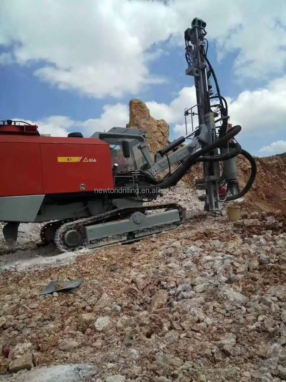 GIA B7 Dth Rock Drilling Machine with Compressor Mobile Pneumatic ...