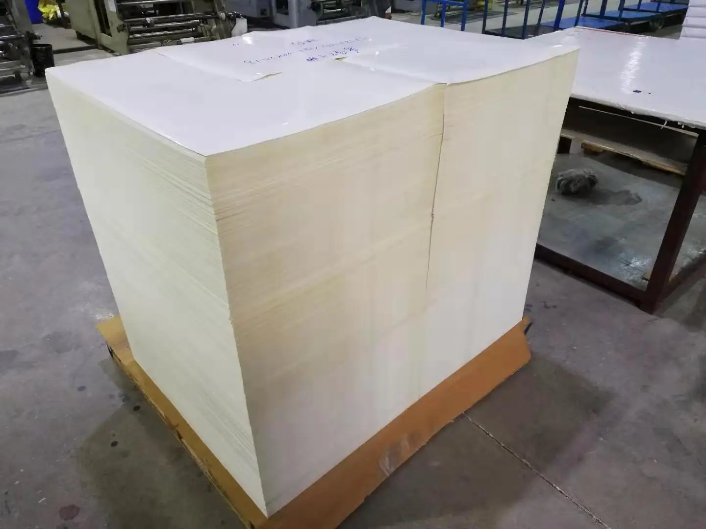 Hi-kote C2S Gloss/art Coated Paper from APP - 80gsm-300gsm