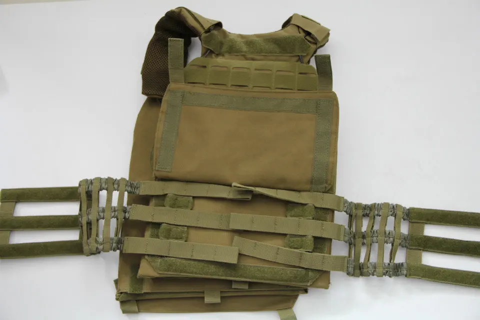 Tactical Plate Carrier Weight Loading for Crossfit Training