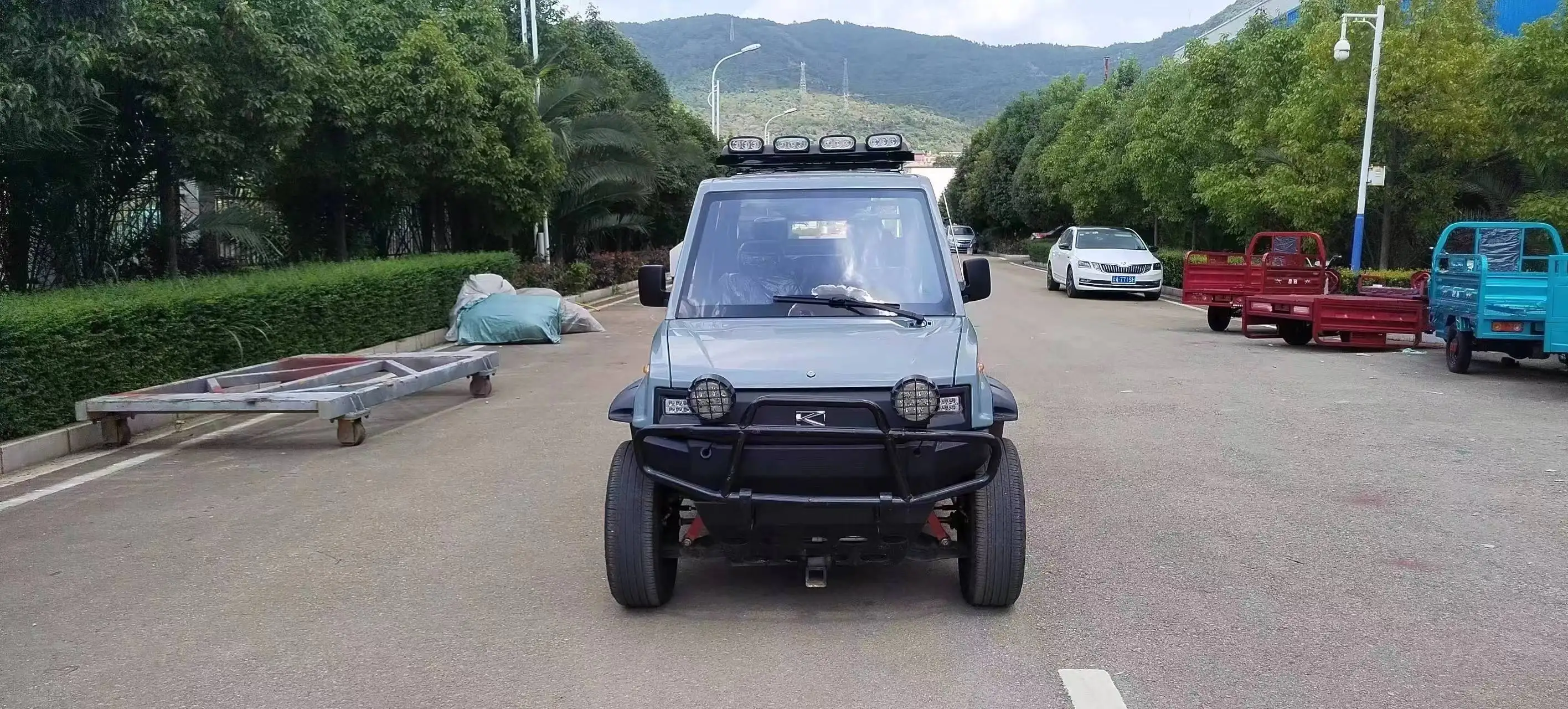 EV 4XR Electric Mini Pickup Truck - Ideal for Urban Delivery