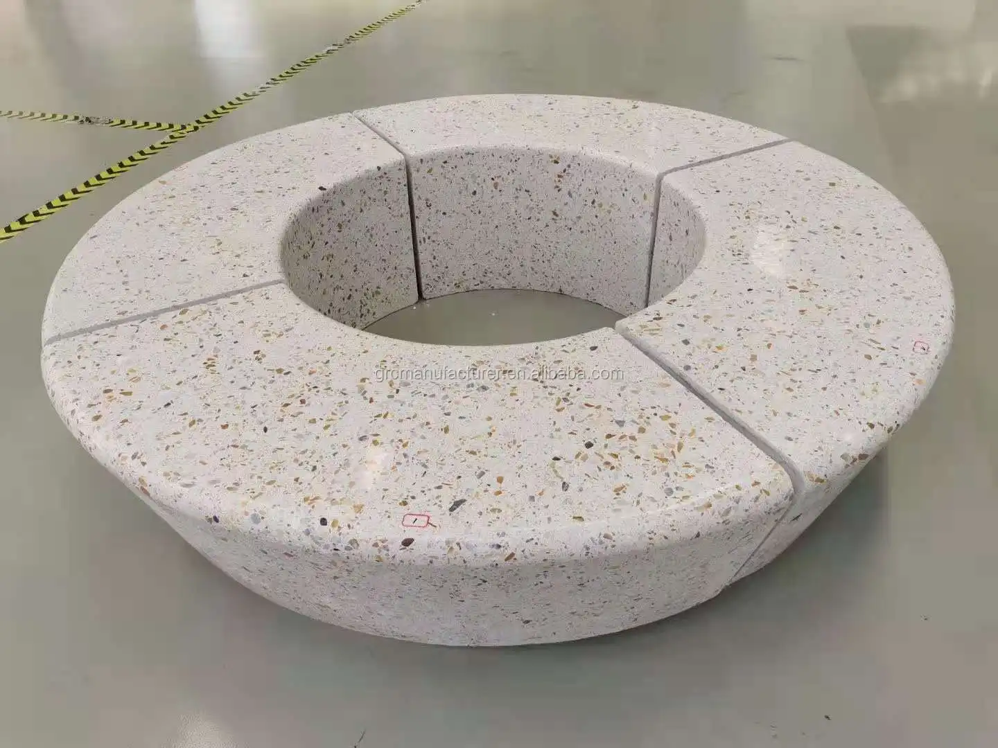GRC Precast Concrete Polished Pebble Seat with Beeswax Colour