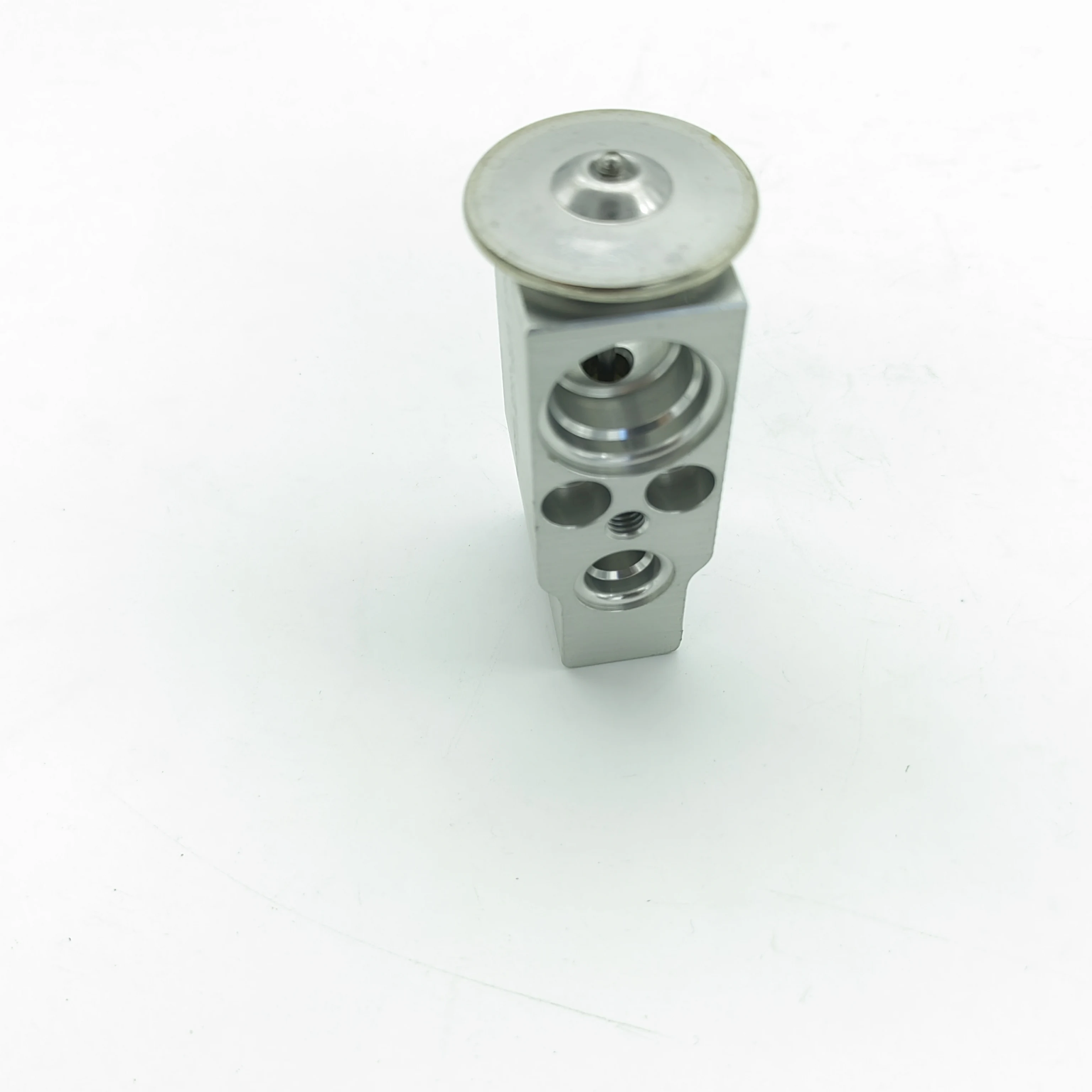 Sinotruk Howo T5G Air Conditioning Expansion Valve 712W61942-0044