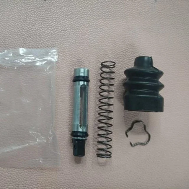 Replace Spare Parts Clutch Master Cylinder Kit ME636074 for FUSO