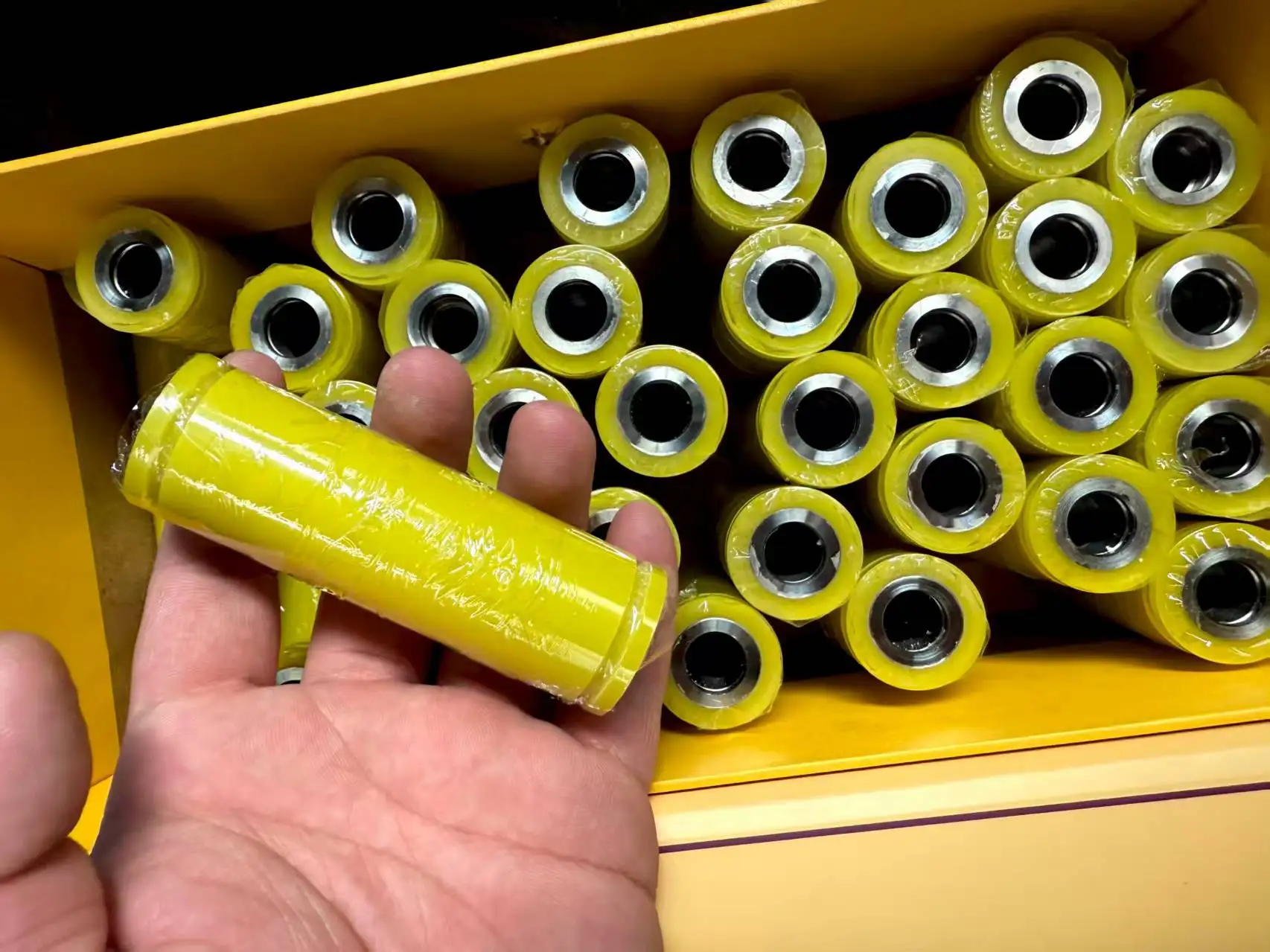 Customizable SMC Machine Premium Rubber Roller Parts High Quality ...