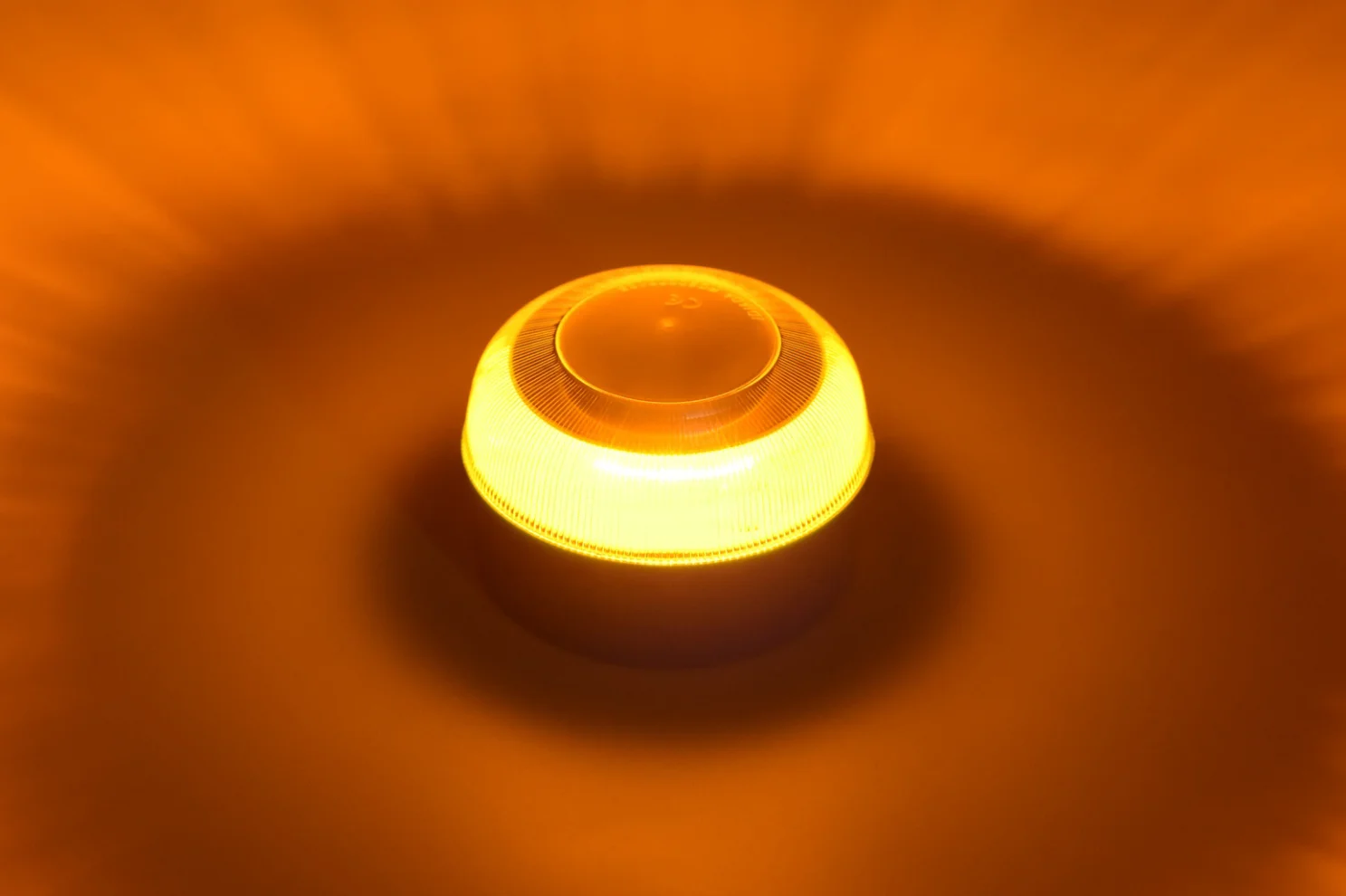 DGT V16 Emergency Safety Light - Amber & White LED Flashlight