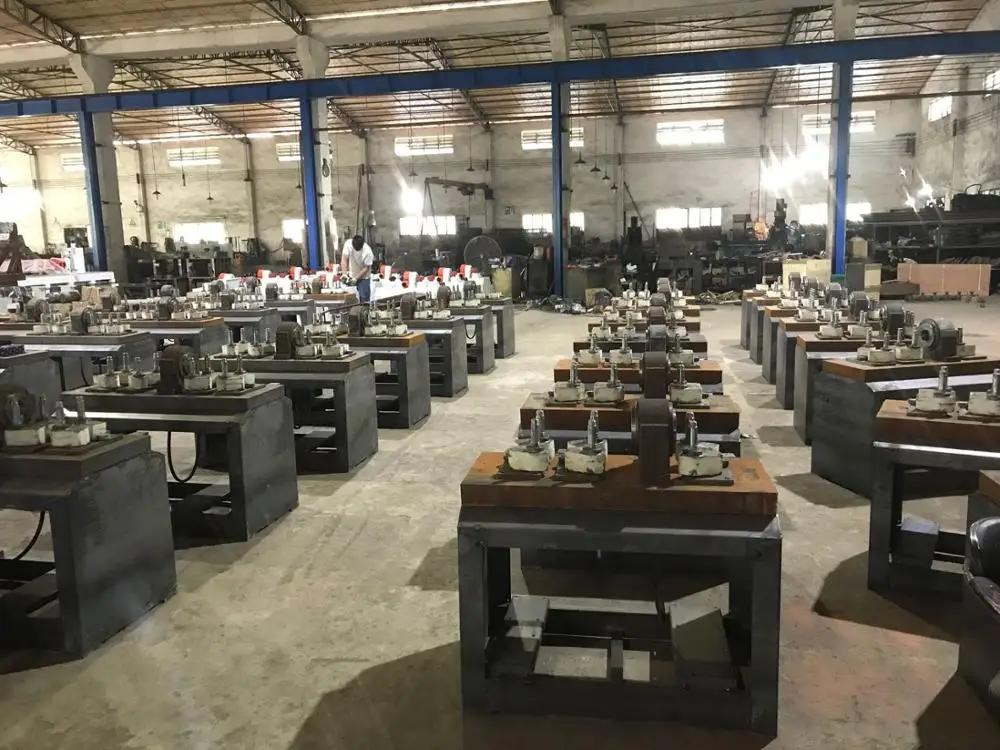 Wood Round Pole Planer Machine MW9080 - High Productivity