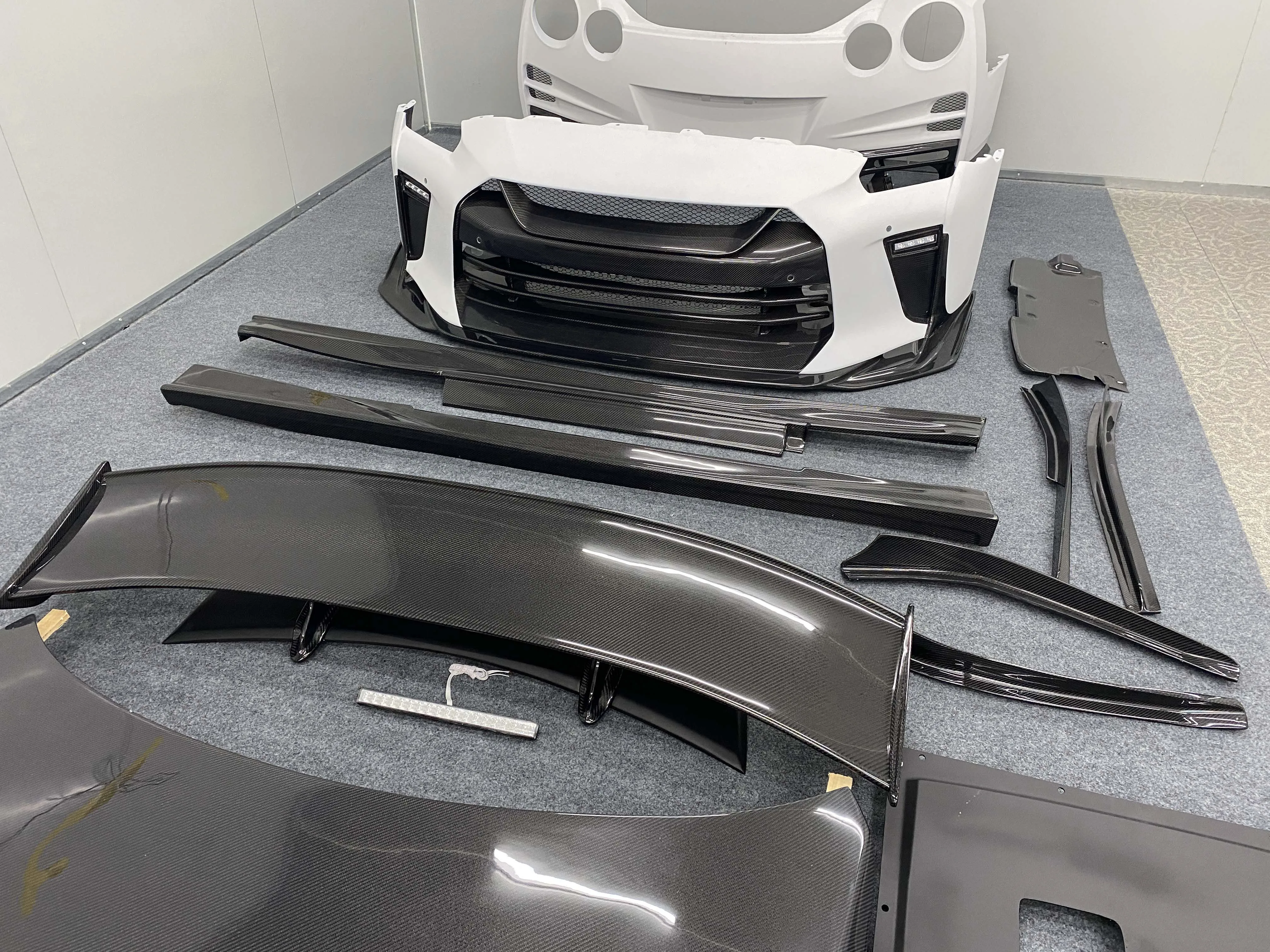 TOP Secret Body Kit for GTR35 - Perfect Carbon Fiber Parts