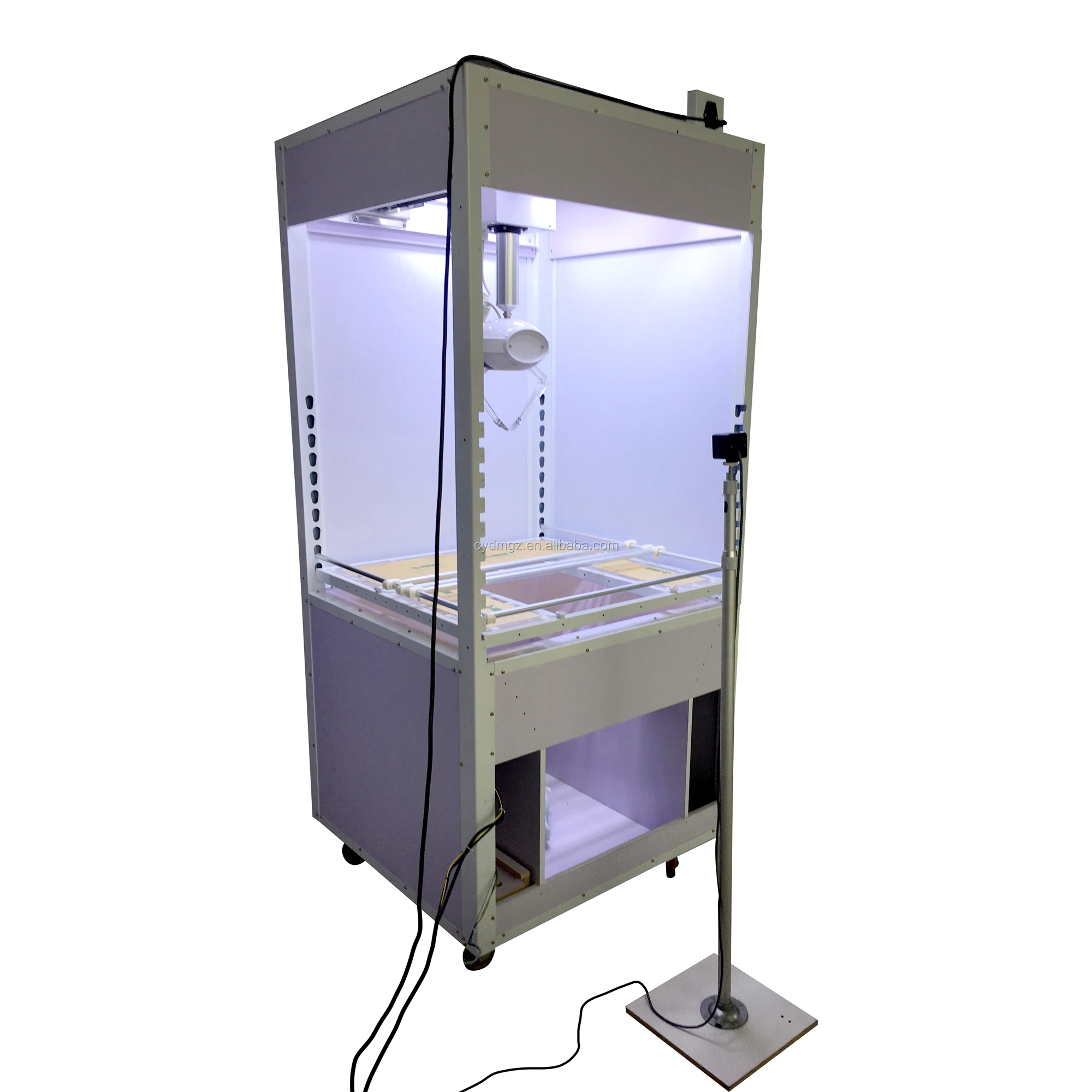 Online UFO Catcher Two Legs Claw Machine Japan Toreba Network