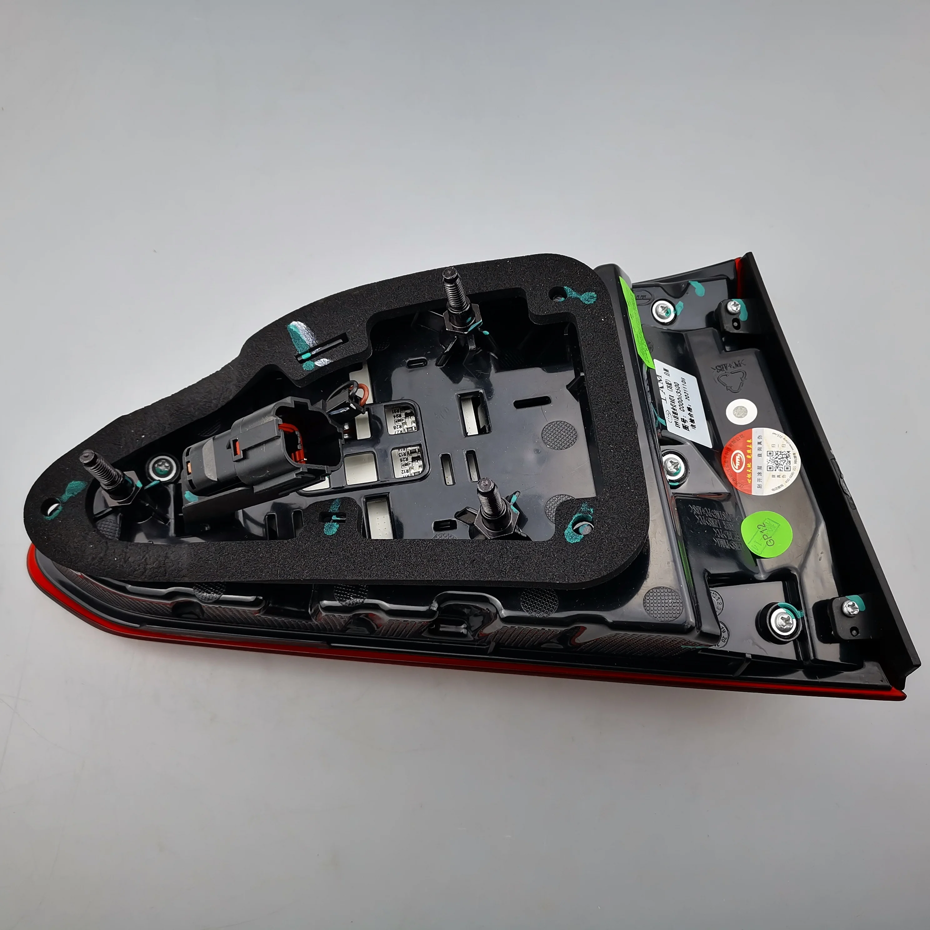 SAIC MAXUS D90 Rear Tail Lamp Assembly C00063499/C00063500 - New Red ...