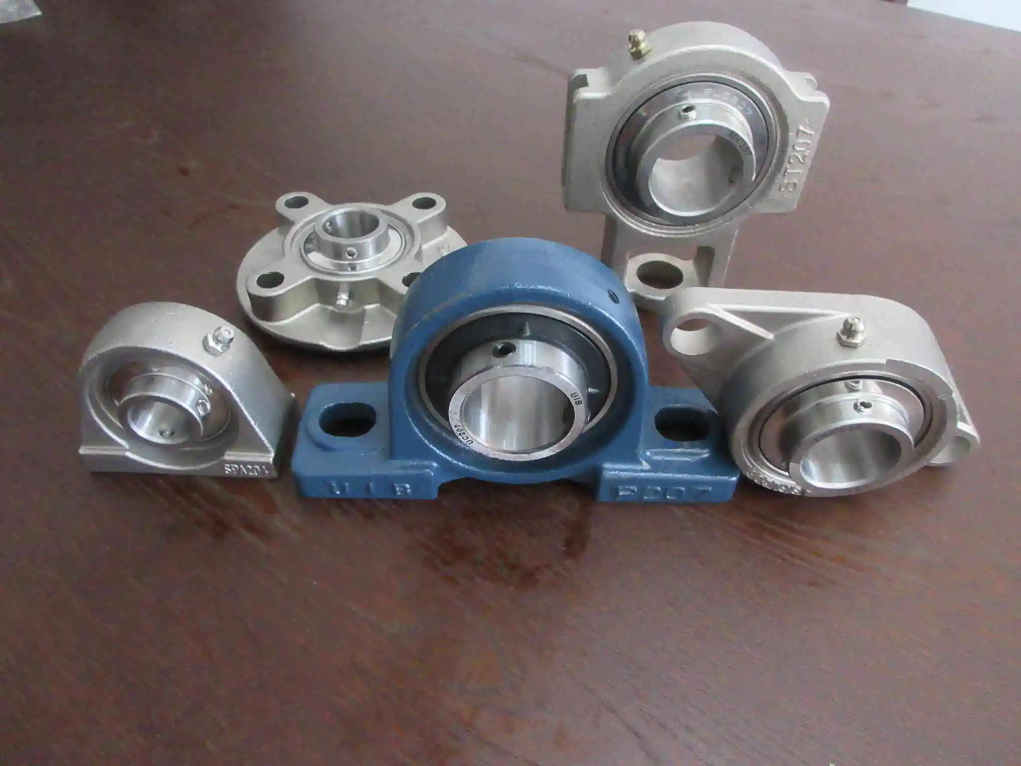 HB88107A Drive Shaft Center Support Bearing for Industrial Equipment