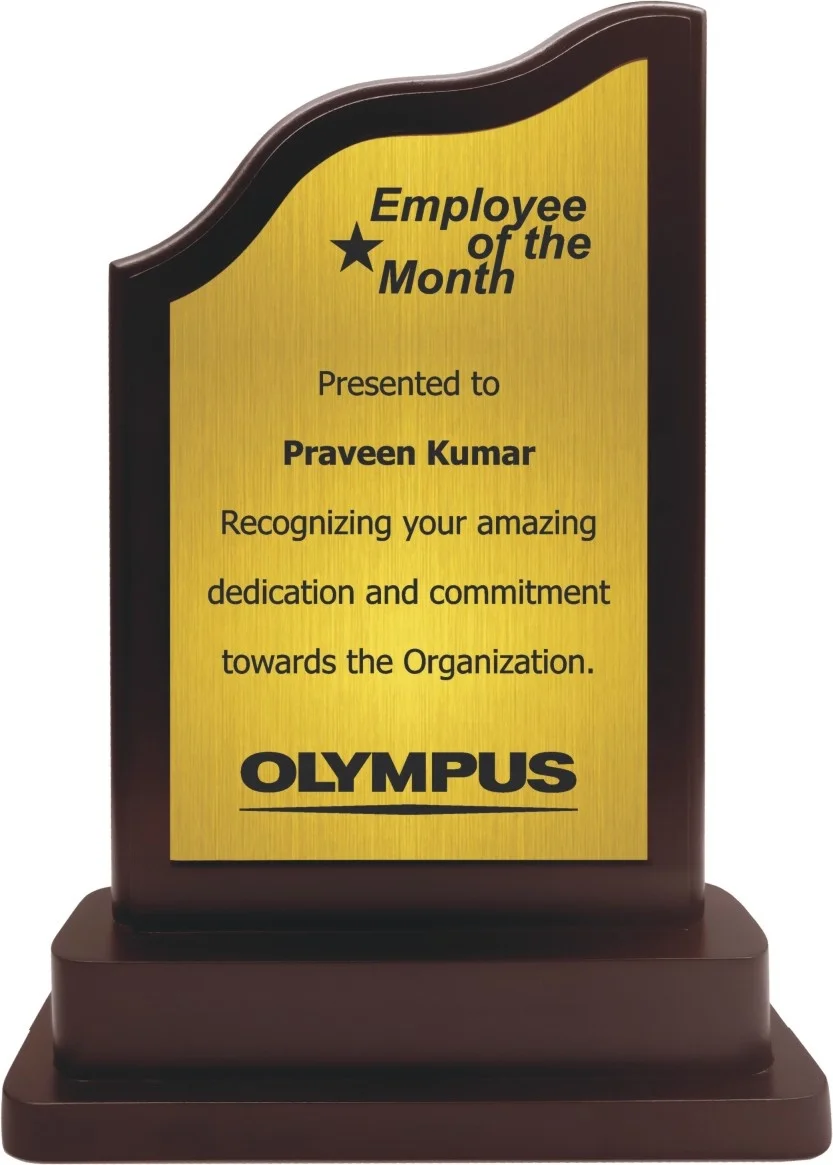 Personalized Mementos - Trophies & Plaques for Best Employees