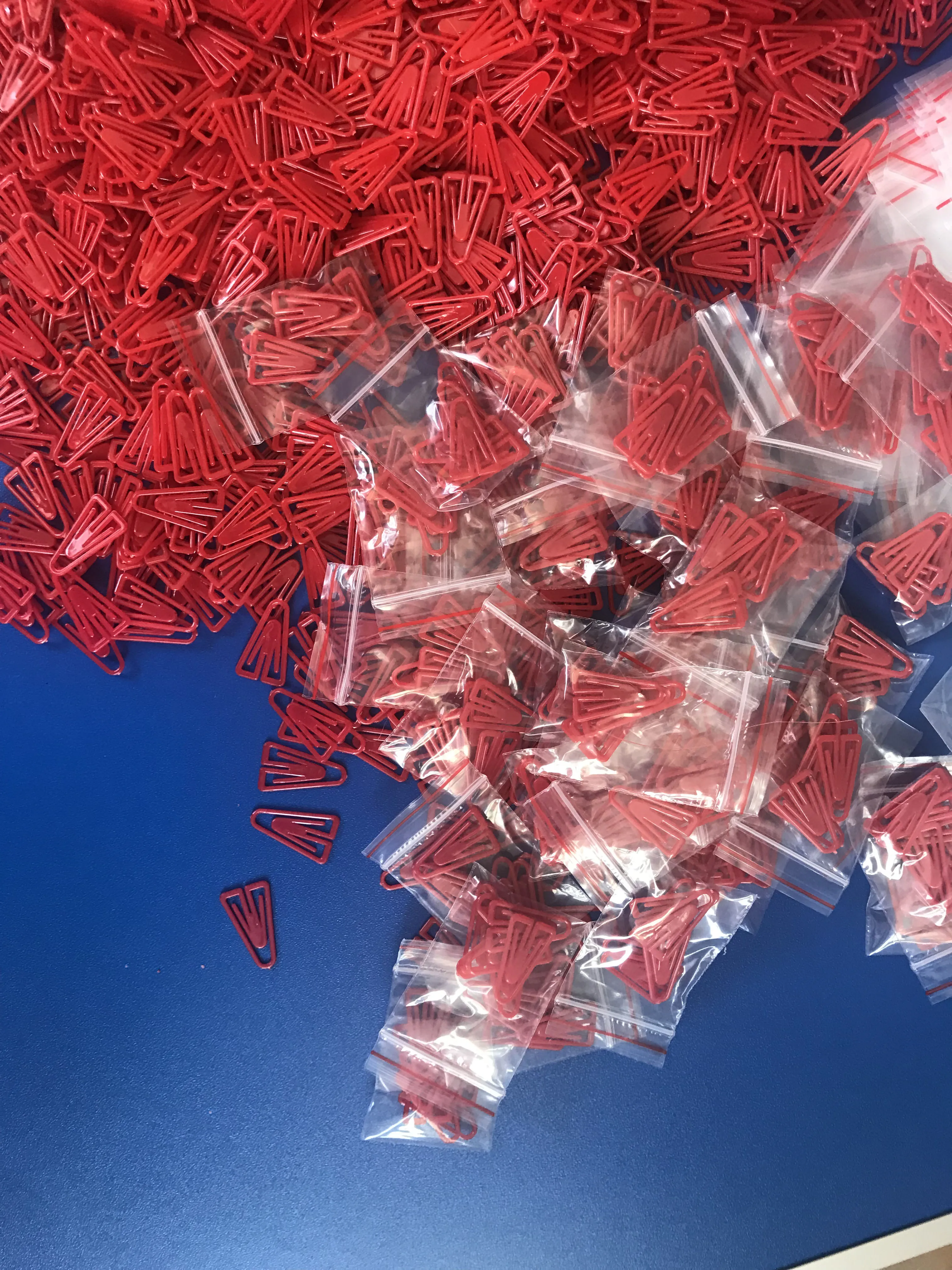 Triangle Plastic Paper Clips - Assorted Colors & Eco-friendly