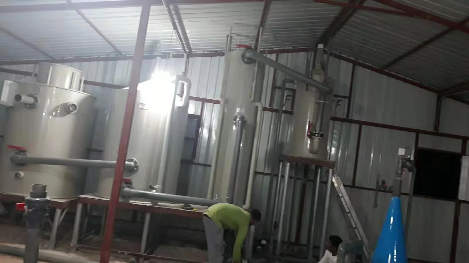 Qatar Indoor Fish Farm - Efficient Lobster & Catfish Aquatics