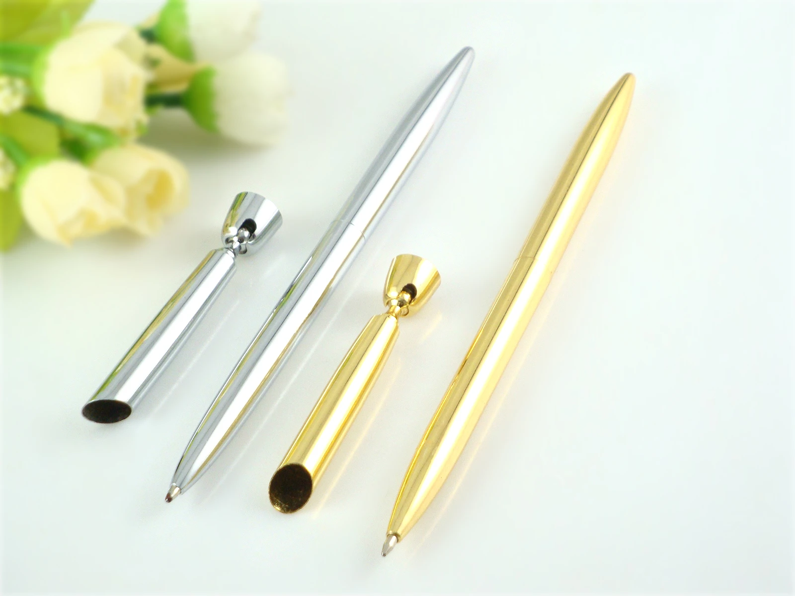 Golden/silver Metal Desktop Pen Stand - Lustrous Chrome
