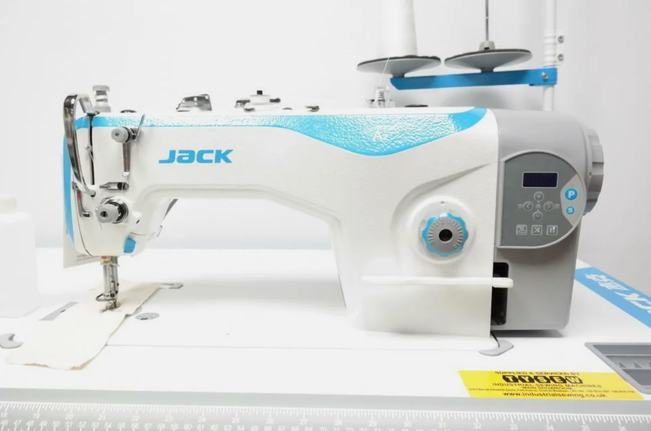 SecondHand Jack A2 Straight Sewing Machine With Automatic Thread ...