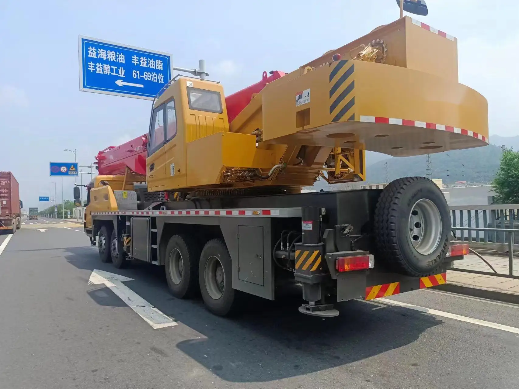 STC800C5-8 80ton Mobile Truck Crane - High Efficiency & Durability