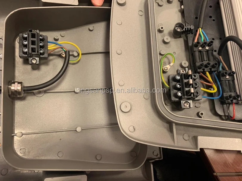 M29 Street Light Connector Tuv Circuit Breaker Male And Female ...