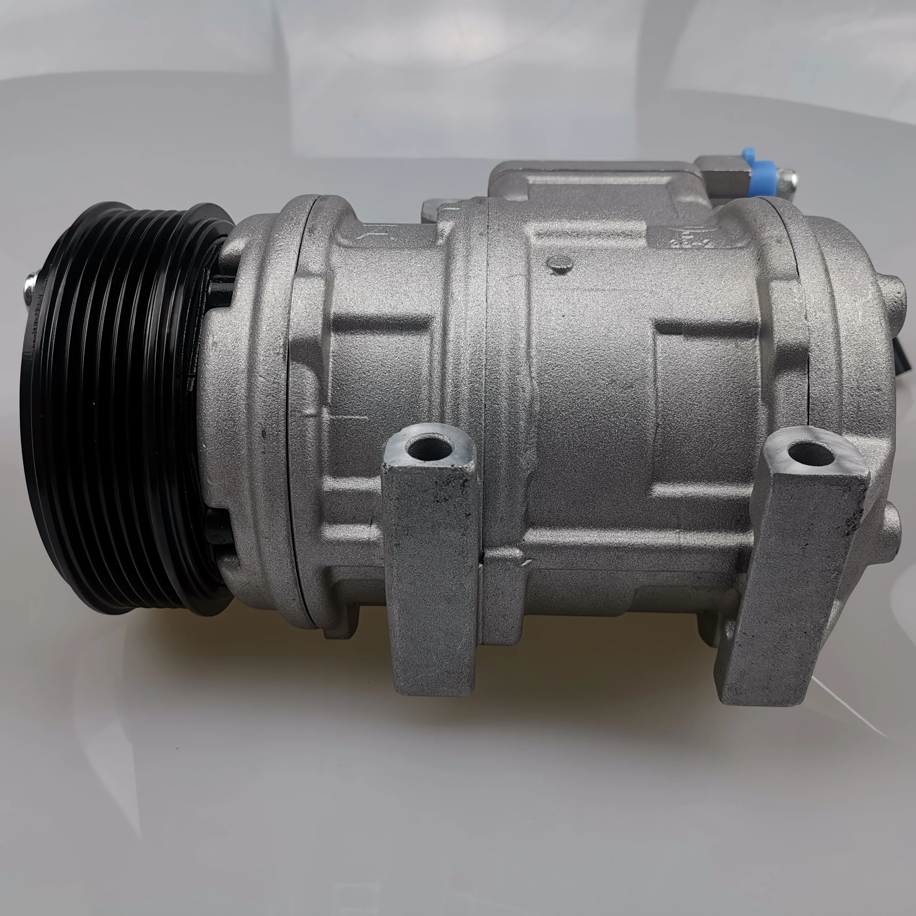 SAIC MAXUS V80 AC Compressor SE10B17 C00000074 - 3M Warranty